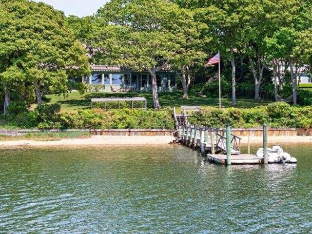 house with 7 bedroom, Osterville MA DS104351283