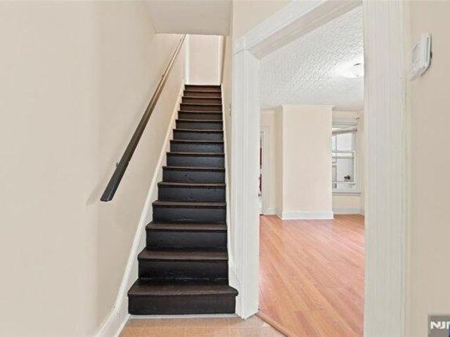 house with 7 bedroom, Orange NJ ES104830819