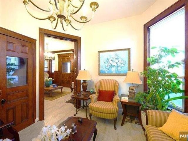 house with 7 bedroom, Orange NJ ES105174083