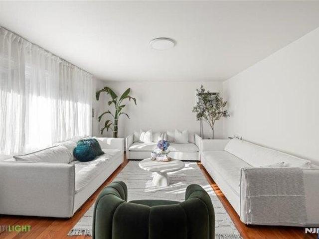 house with 7 bedroom, Palisades Park NJ DS102316731