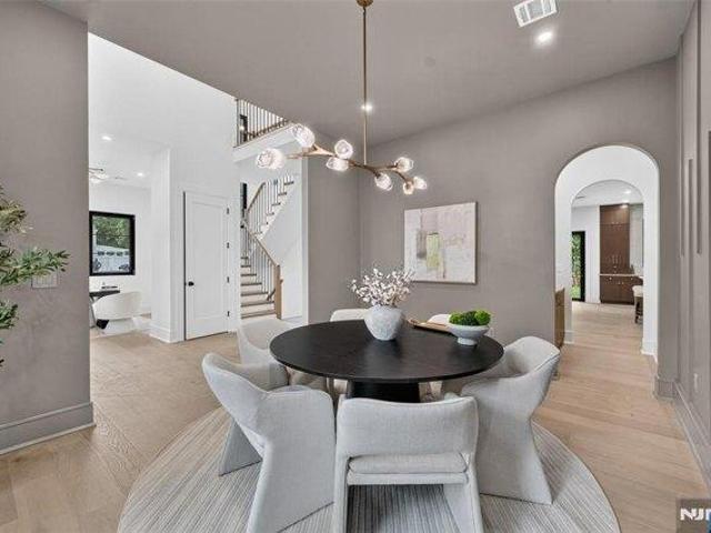 house with 7 bedroom, Paramus NJ ES104835378