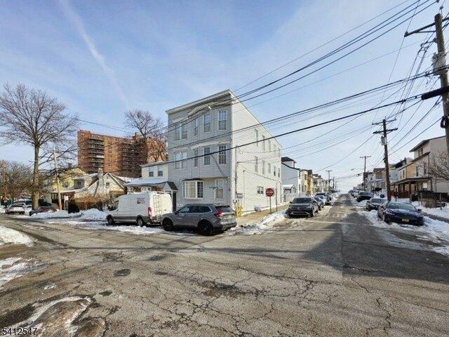 house with 7 bedroom, Paterson NJ DS102799078