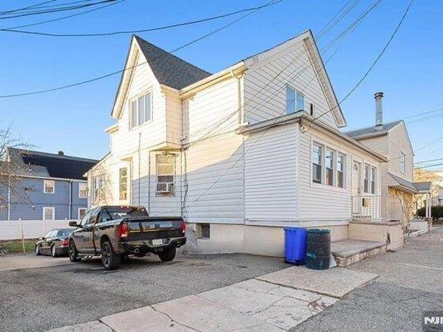 house with 7 bedroom, Paterson NJ DS104406418