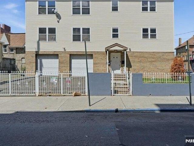 house with 7 bedroom, Paterson NJ DS104409640
