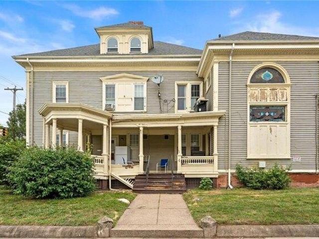 house with 7 bedroom, Pawtucket RI DS102063481