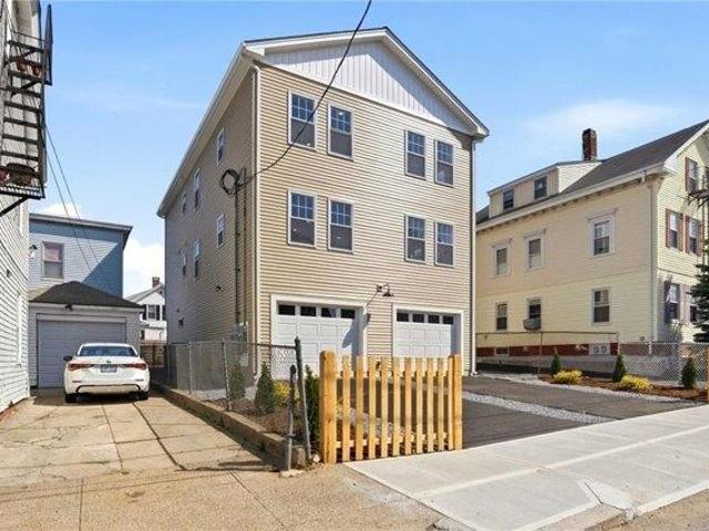 house with 7 bedroom, Pawtucket RI ES103249943