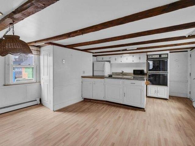 house with 7 bedroom, Portsmouth NH ES105095543