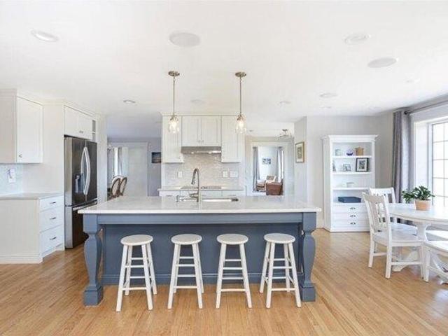 house with 7 bedroom, Portsmouth RI DS103037748