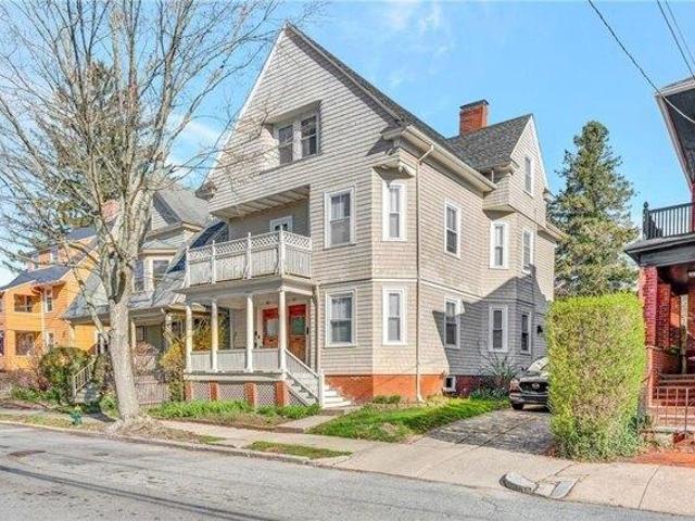 house with 7 bedroom, Providence RI DLS102778596
