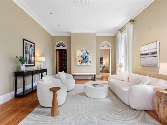 house with 7 bedroom, Providence RI ES105094693