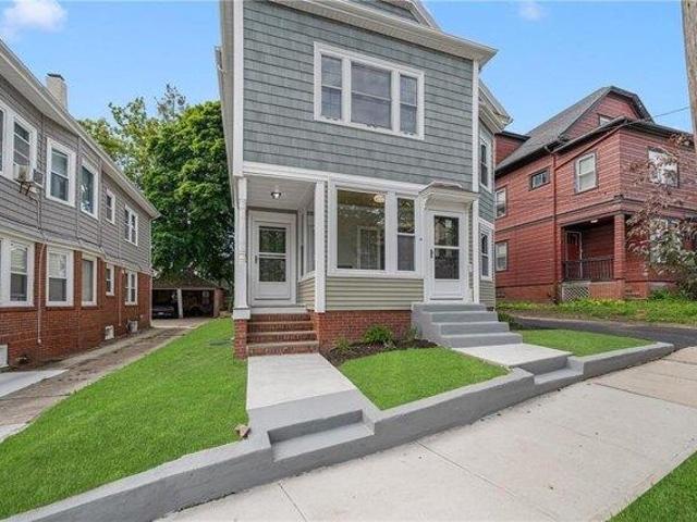 house with 7 bedroom, Providence RI ES105144297