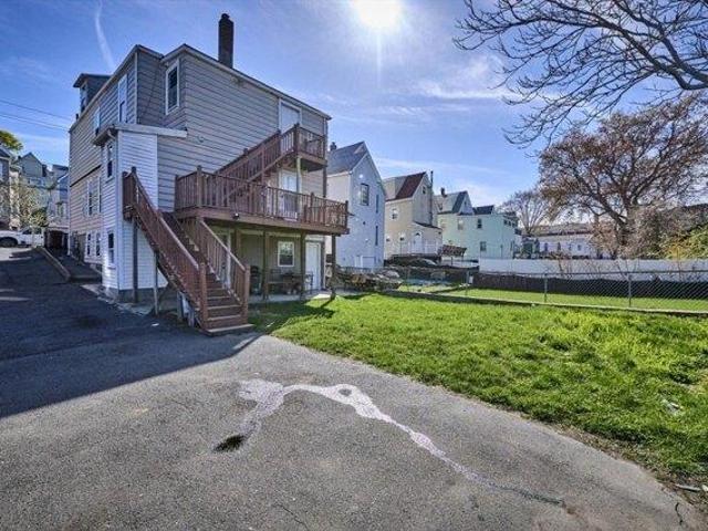house with 7 bedroom, Revere MA DS102670782