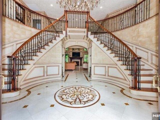 house with 7 bedroom, Saddle River NJ ES104605314
