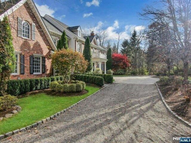 house with 7 bedroom, Saddle River NJ ES105142365