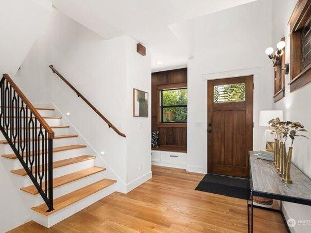 house with 7 bedroom, Seattle WA DLS88247138