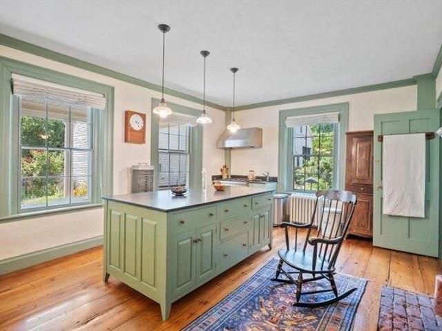 house with 7 bedroom, Shirley MA ES103966745