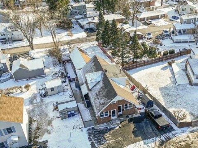 house with 7 bedroom, Shrewsbury MA ES105093601