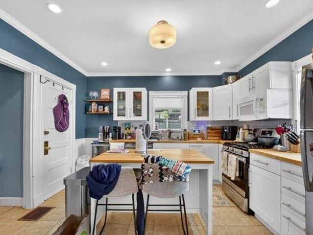 house with 7 bedroom, Somerville MA DLS102725064