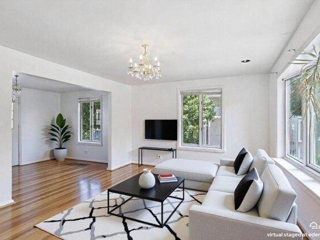house with 7 bedroom, Somerville MA ES103928247