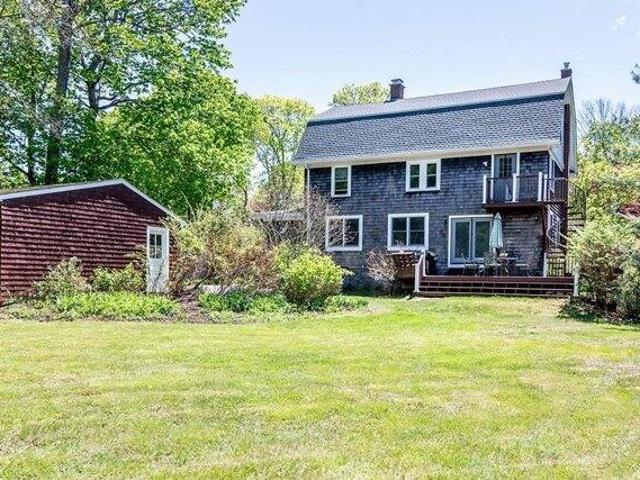 house with 7 bedroom, South Kingstown RI ES103221137