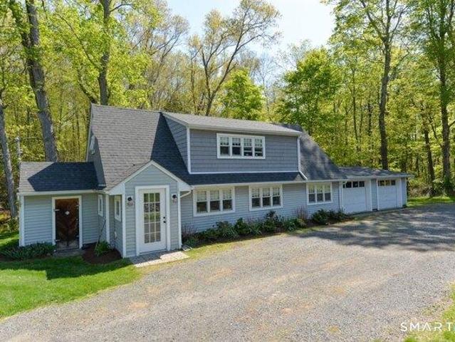 house with 7 bedroom, Southbury CT DLS102584574
