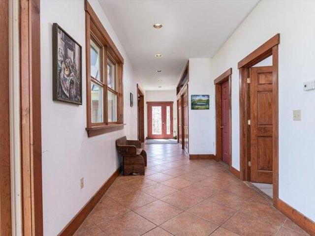 house with 7 bedroom, Springfield VT ES103432555