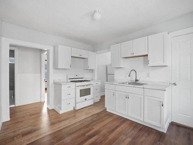 house with 7 bedroom, Springfield MA DLS102217097