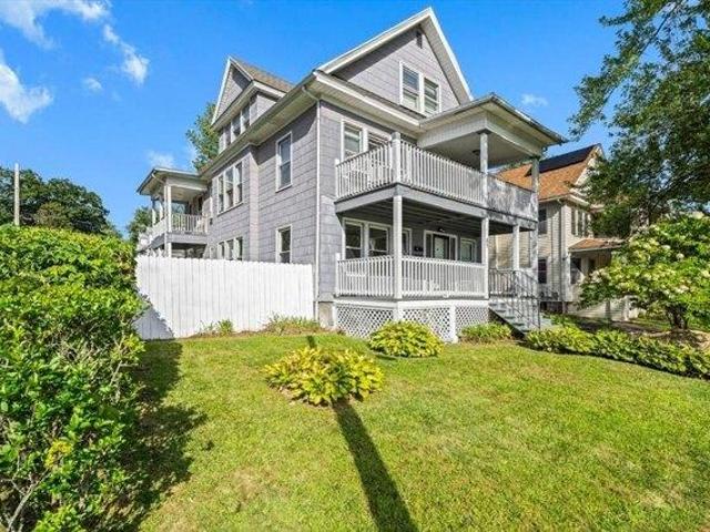 house with 7 bedroom, Springfield MA DLS102372403