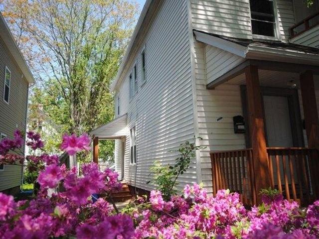 house with 7 bedroom, Springfield MA DS102584399