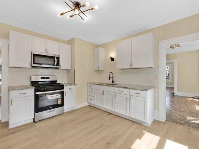 house with 7 bedroom, Springfield MA DS103443301