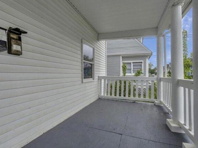 house with 7 bedroom, Springfield MA ES103440954