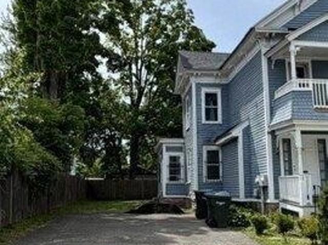 house with 7 bedroom, Springfield MA ES103774323