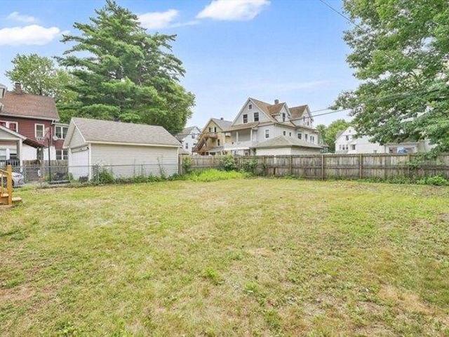 house with 7 bedroom, Springfield MA ES104233434