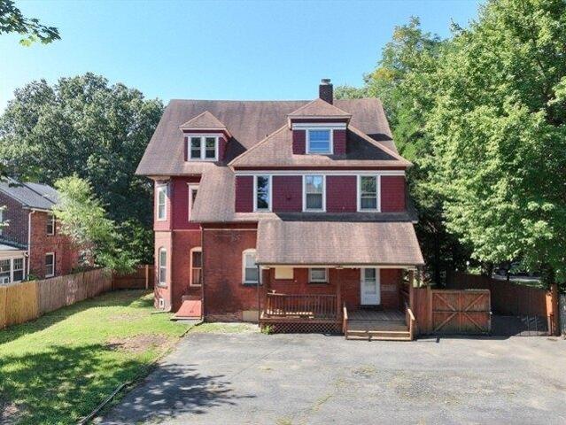 house with 7 bedroom, Springfield MA ES105059141