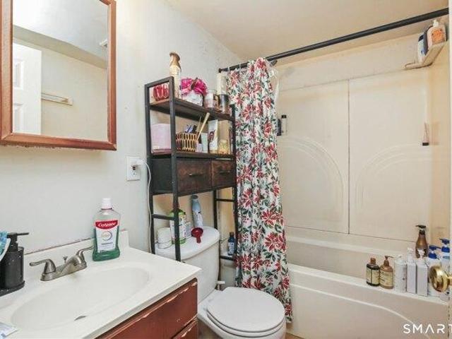 house with 7 bedroom, Stamford CT DLS102154140