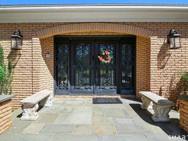 house with 7 bedroom, Stamford CT ES104115518