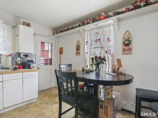 house with 7 bedroom, Stamford CT ES104542878