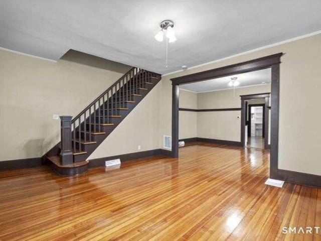 house with 7 bedroom, Stratford CT ES104809775