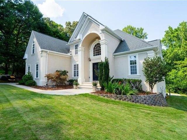 house with 7 bedroom, Suwanee GA ES104899051