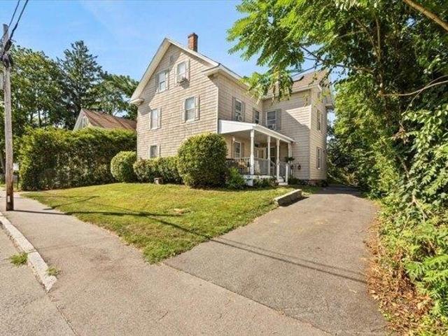 house with 8 bedroom, Taunton MA DS88247118