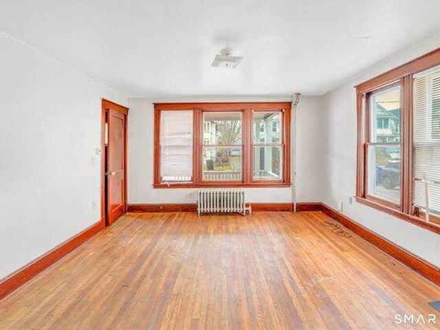 house with 8 bedroom, Torrington CT DS103163438