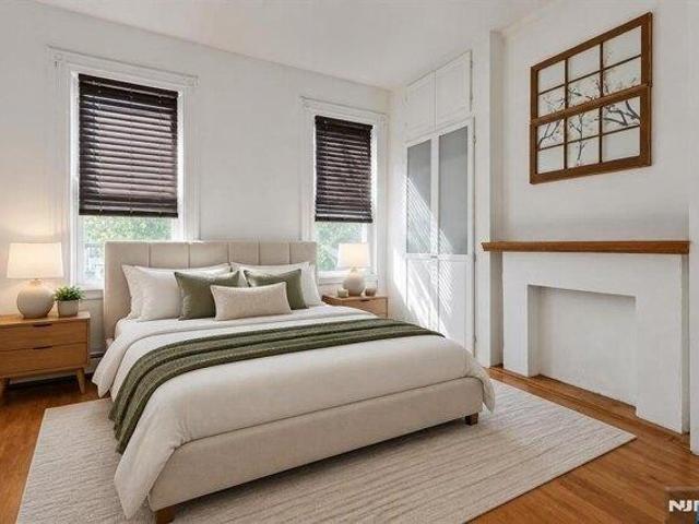 house with 8 bedroom, Union City NJ ES104150297