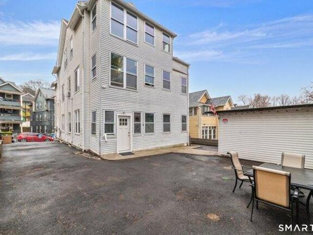 house with 8 bedroom, Waterbury CT DS102586466