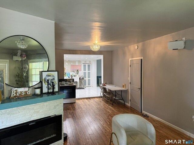 house with 8 bedroom, Waterbury CT ES104832979