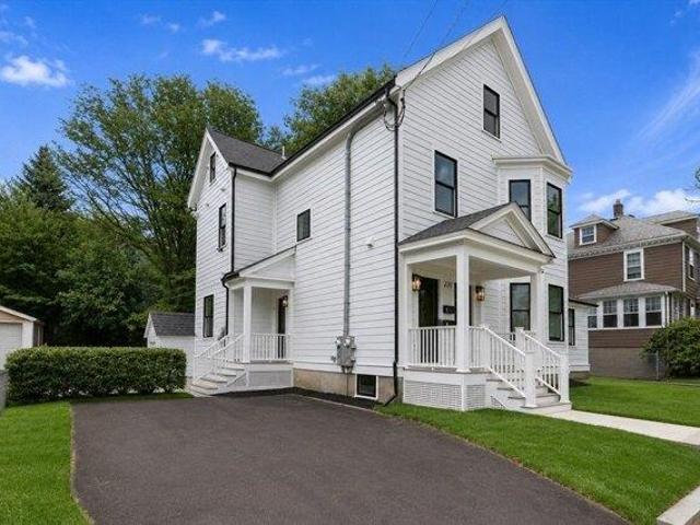 house with 8 bedroom, Watertown MA ES104947246