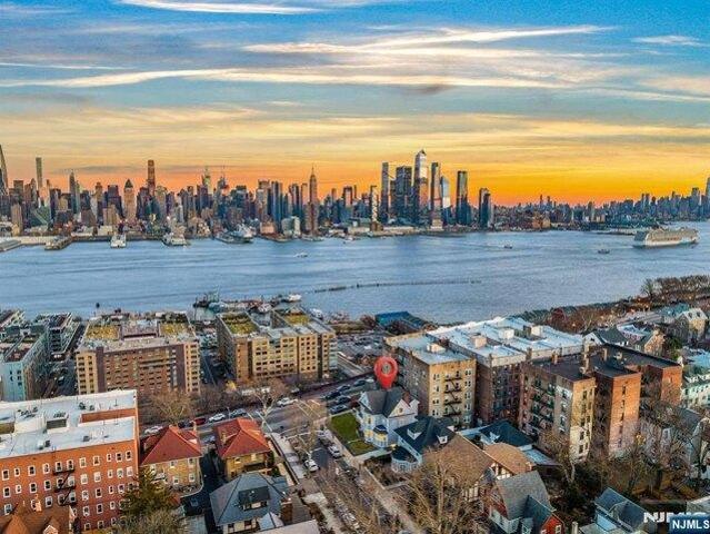 house with 8 bedroom, Weehawken NJ DS102212529
