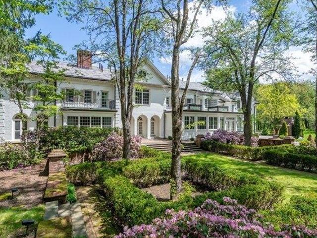 house with 8 bedroom, Wellesley MA DLS102707787