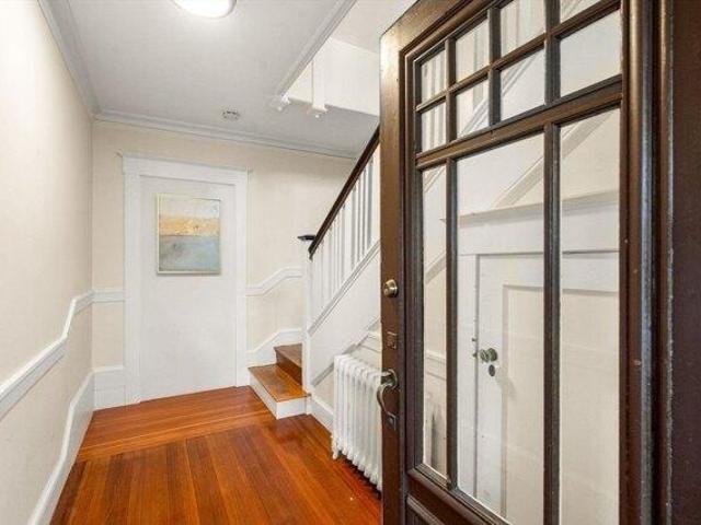 house with 8 bedroom, Wellesley MA ES103036199