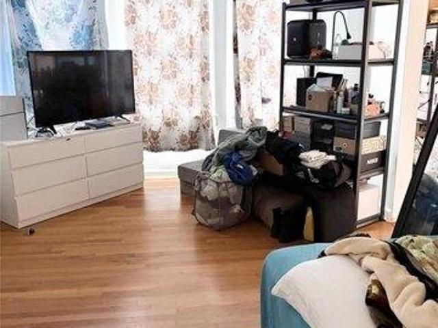 house with 8 bedroom, West New York NJ DLS101658169