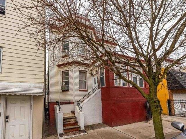 house with 8 bedroom, West New York NJ ES104374135